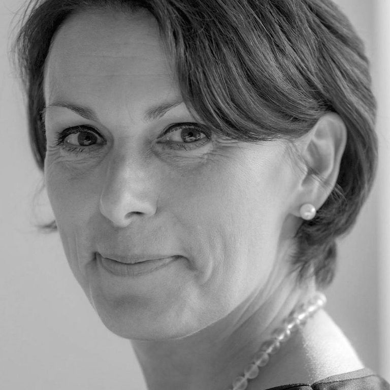 Manuela Mackert - Dienende Führung